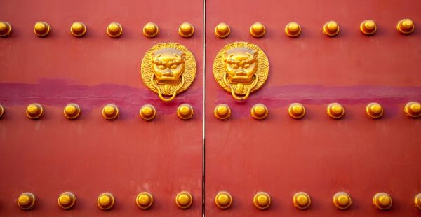 Chinese Luxury Consumers - Trends and Challenges for Luxury Brands